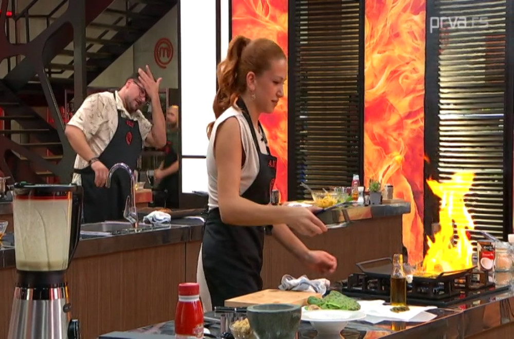 Buknula vatra u kuhinji MasterChefa | Video | Prva Televizija