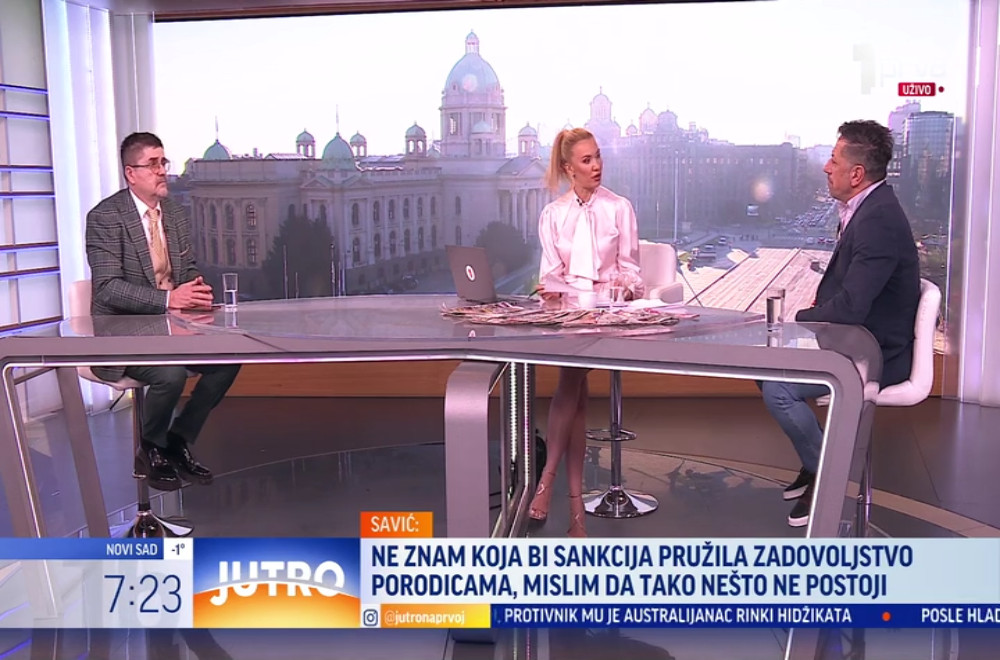 Gosti: Predrag Savić, advokar i Dušan Vuković, klinički psiholog ...