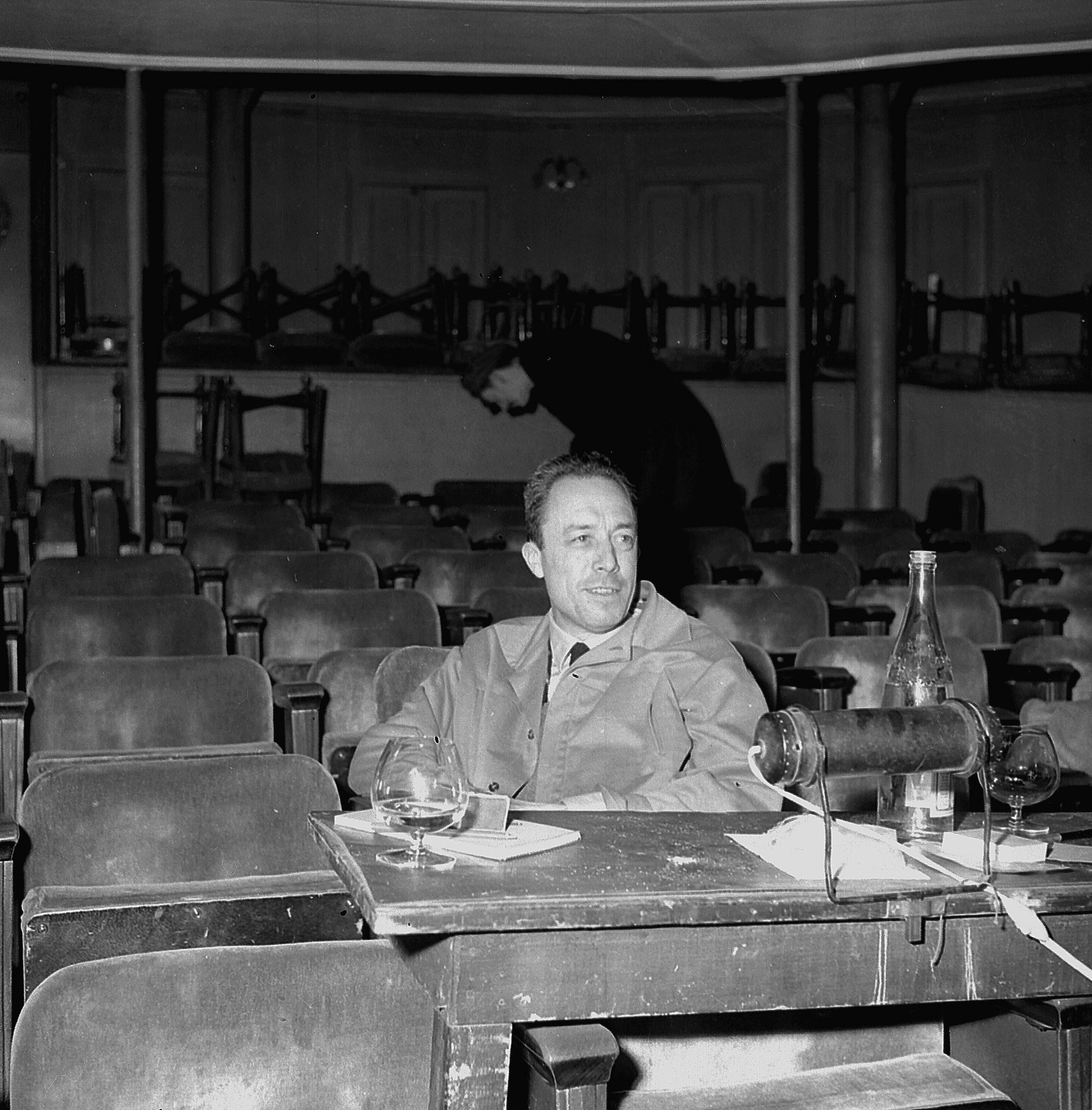 Alber Kami je zbog lepe glumice bio spreman na sve, osim da ostavi ...