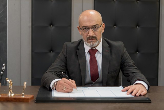 Glumac sa nestrpljenjem čeka nove stranice scenarija: Toni Mihajlovski ...