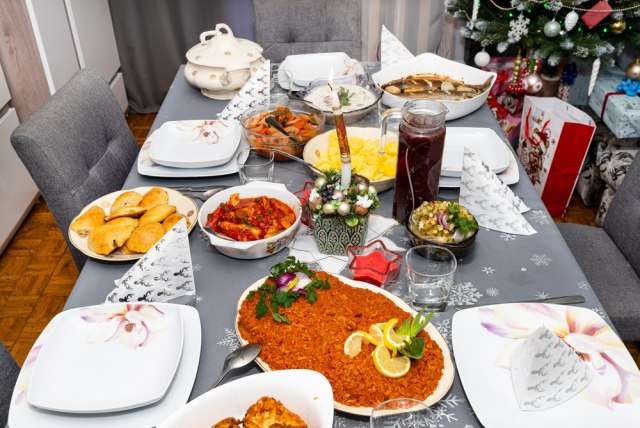 Ovako treba da izgleda POSNA TRPEZA ZA BADNJE VEČE: Donosimo vam ...