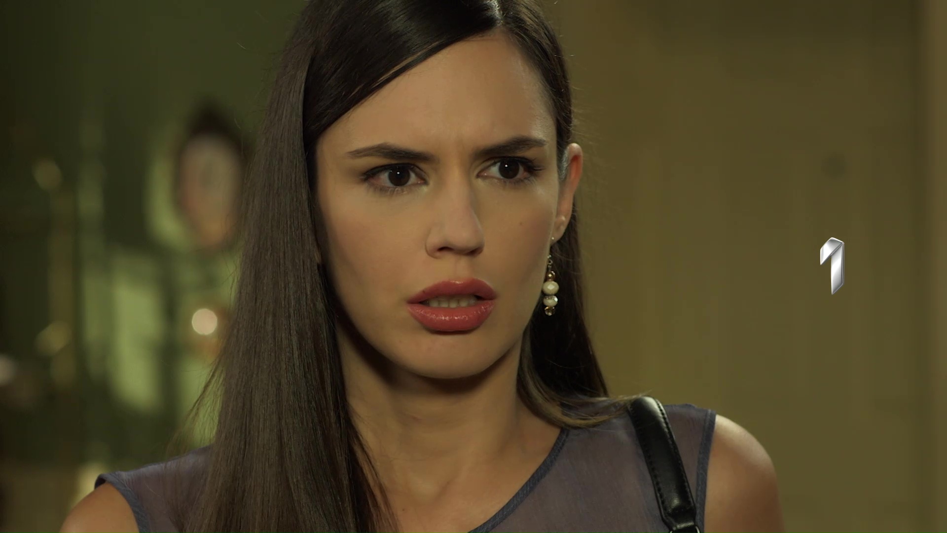 Olja Lević je zgodna zavodnica, a tek da vidite njenu SESTRU ...